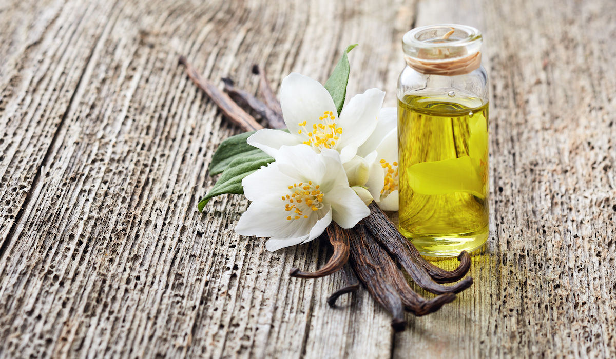 12 Best Essential Oils for Sunscreen – If Looks Could Kale